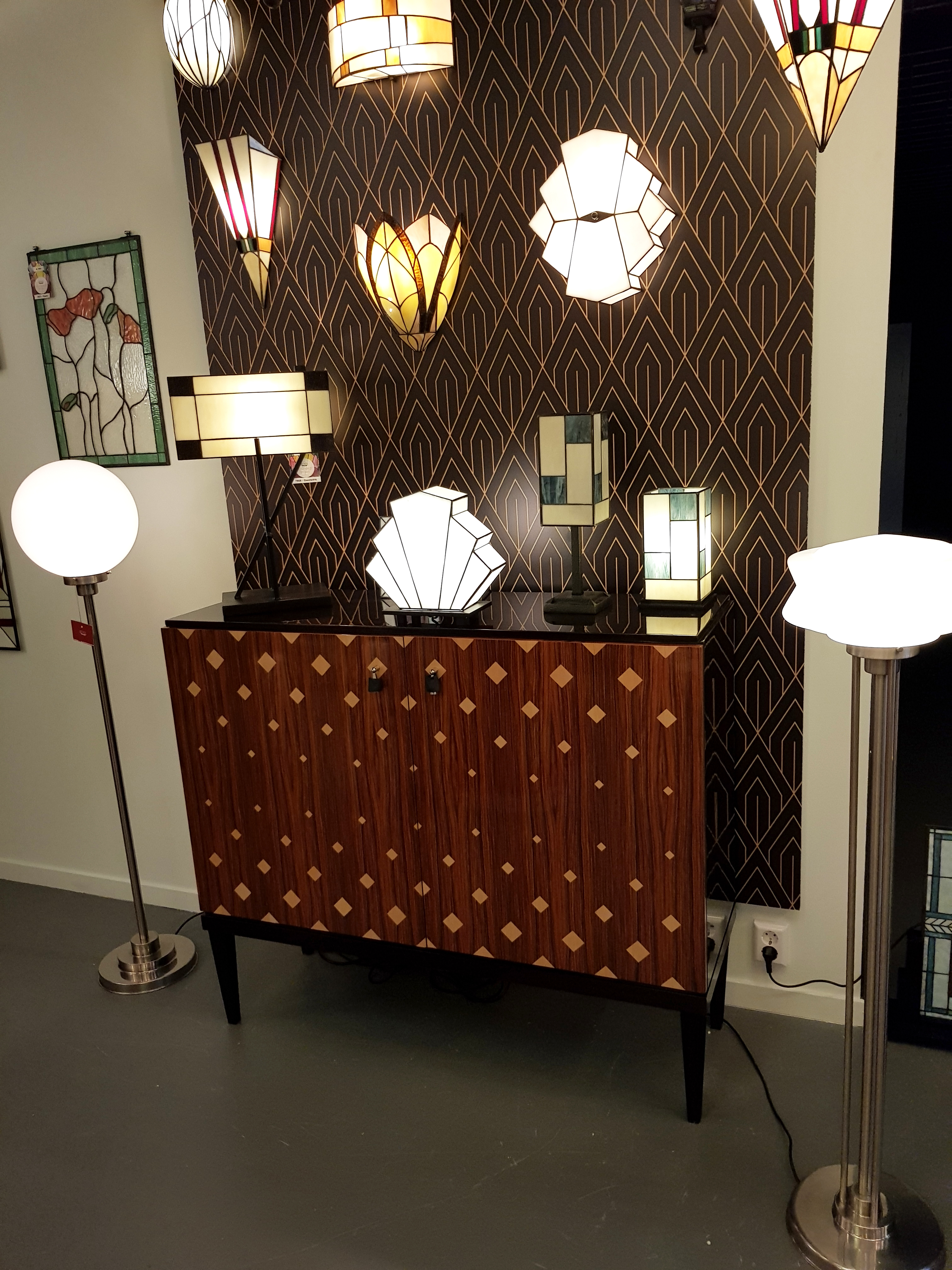 Nouveau: mobilier unique chez Art Deco Trade